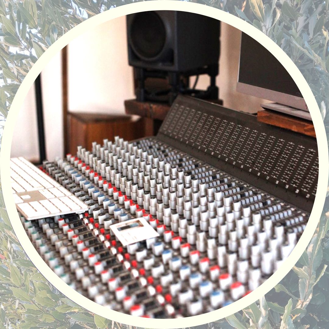 Residential Recording Studio - Rural Retreat France